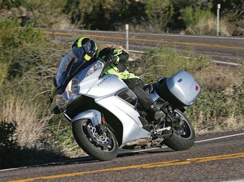 Bmw K1600gt Vs Kawasaki Concours 14 Vs Triumph Trophy Se Vs Yamaha