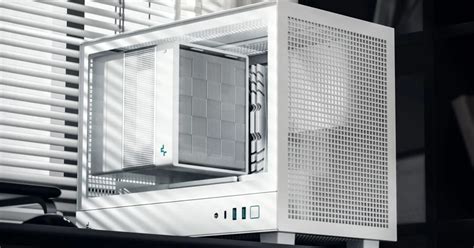 Deepcool Ch160 Is A Cheap Itx Case For Large Components