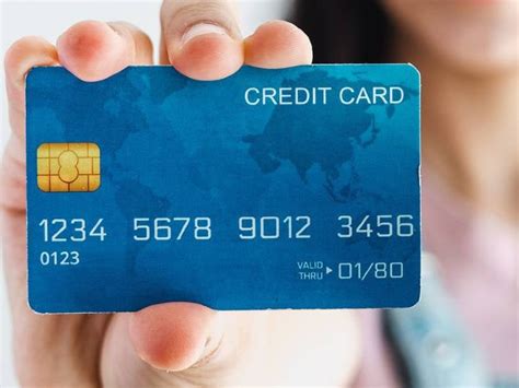 Pagar Tu Tarjeta De Crédito Con Efectivo Puede Darte Problemas Con El