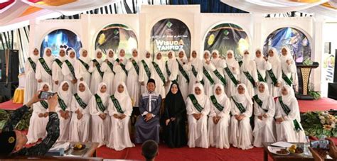 Wisuda 168 Santri Tahfidz Pp Ibnu Hafidz Lulusan Terbaik Dapat