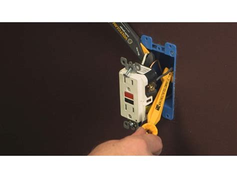 Voltclaw 12 Nonconductive Wire Pliers