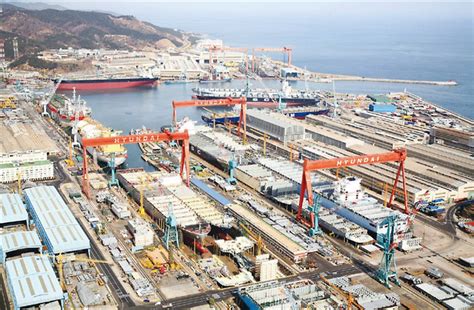 트럼프 시대 희비 교차조선·방산·전력 기대감