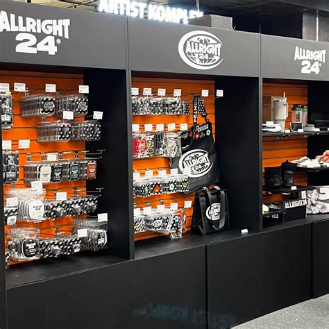 더현대 서울 위클리더현대 새해에는 몸만들자 올라잇24 📍 더현대 서울 지하 2층 📆 2025년 1월 16일 1월 30일 대한민국 보디빌딩 클래식 피지크 부분