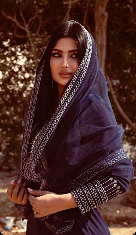 Pin By All Actress On Arabic Girls In 2024 Arabian Beauty Women