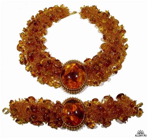 Pin av Asta J. på Mineral Amber