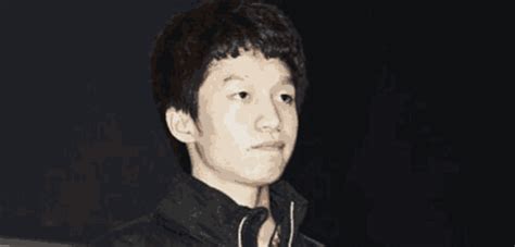 英雄联盟s8 Edg落败后 厂长独自一人留在后台 4396诺导恍然退役