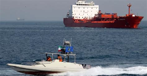 Two Us Navy Boats And 10 Crew Members Taken Into Custody By Iran