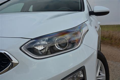 Test ojetiny Kia Ceed 1.4 CVVT: Nejlepší auto ve své třídě