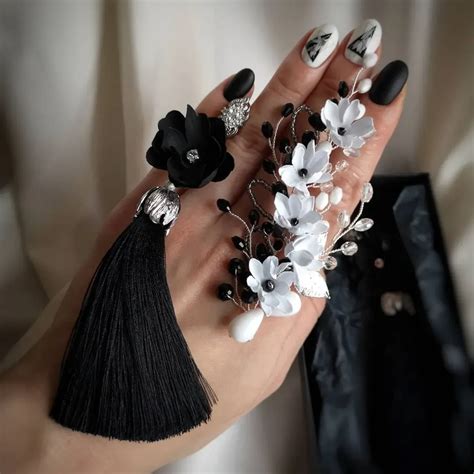 Katreenhandmade Взгляните в черноту обсидианового зеркала вы никогда