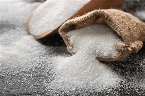هل توجد أزمة سكر؟ وزير التموين يجيب المصري اليوم