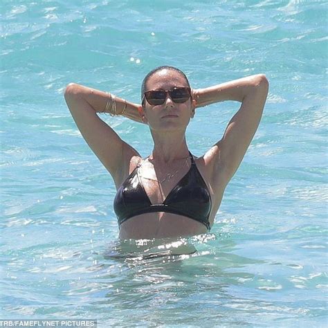 Jennifer Connelly Pictures And Bio