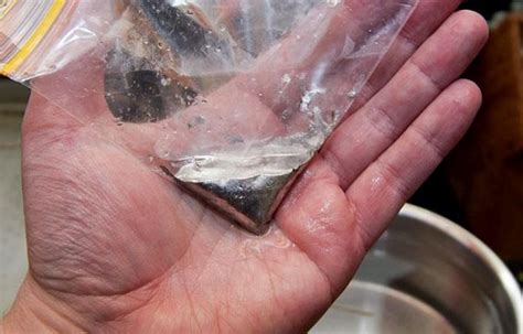 40 кг мөнгөн ус хууль бусаар тээвэрлэж явжээ Өглөө мн