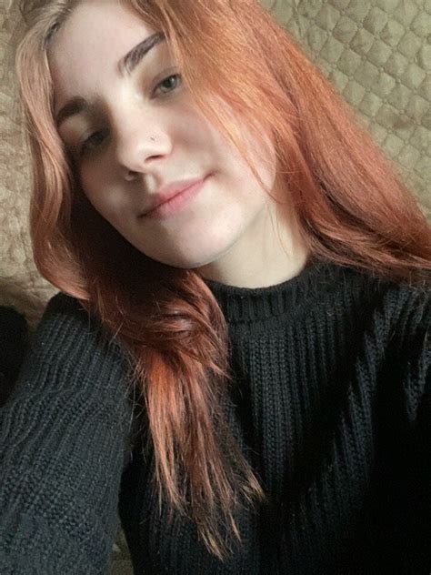 Amielin Webcam Model Profile Xhamsterlive