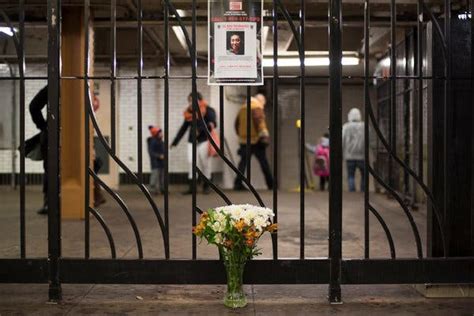 Police Vow ‘247 Manhunt In Fatal Subway Push The New York Times