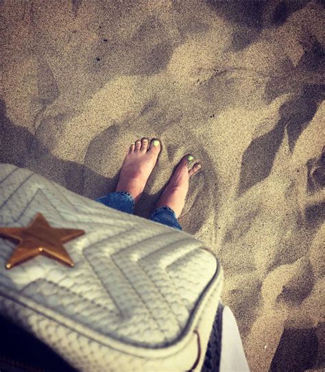 Elisha Cuthberts Feet Elisha Cuthberts Feet