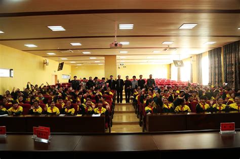 首都师范大学附属回龙观育新学校第一届少年团校开学典礼