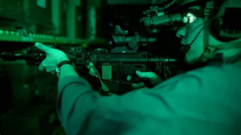 Trijicon Acog 4×32 Led And Rm06 Combo Trex Arms