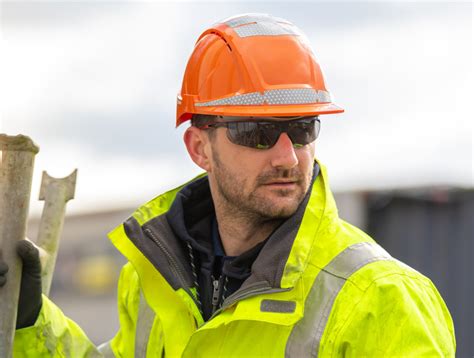 High Visibility Workwear Jackets T Shirts Trousers Lyreco Intersafe