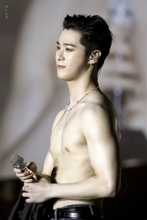 Twitter Hot Asian Men Asian Guys Missing You So Much Kpop Guys