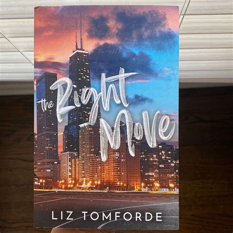 The Right Move By Liz Tomforde Paperback Pangobooks