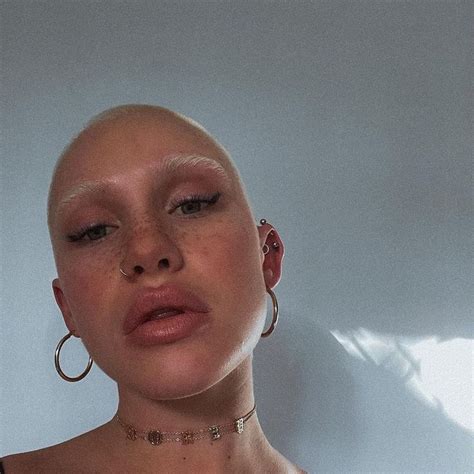 Girls With Shaved Heads Shaved Head Women Pixie Hairstyles Cute