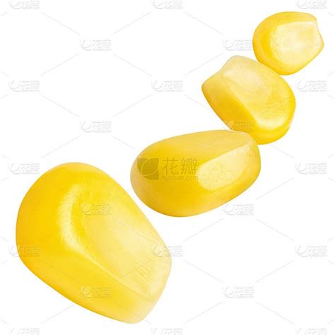 甜美的玉米种子在白色上飞舞素材 花瓣网