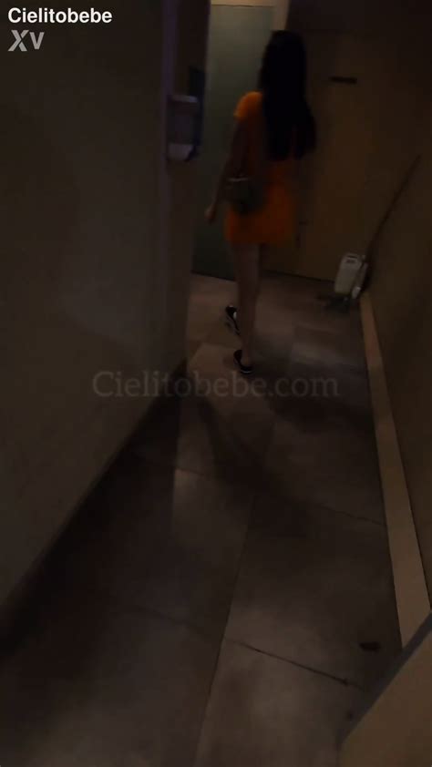 Cielitobebe Cogiendoenelbanopublico Eporner