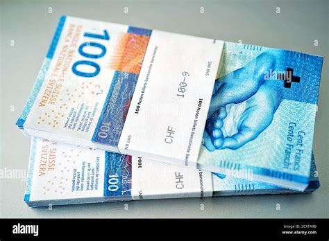 Geldschein 100 Francs Schein Fotos Und Bildmaterial In Hoher