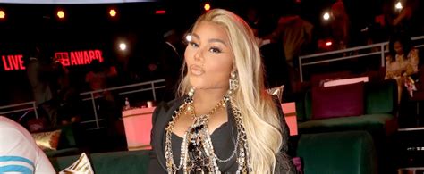 Lil Kim Wants To Do Verzuz Against Nicki Minaj