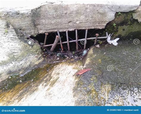 Dry Gutter Hole Stock Image Image Of Hole Clean Rain 255857483