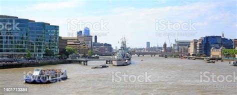 템즈 강과 Hms 벨파스트의 파노라마 전망 Central London에 대한 스톡 사진 및 기타 이미지 Central
