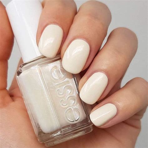 Over Of The Best Nude Nail Polish Colors For A Naturally Chic Manicure Light Pink Nails