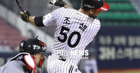 스포츠타임 현장 Lg 조셉 13g 15일 만의 홈런 Lg 2 1 역전
