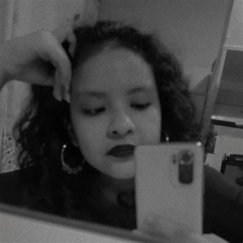 𝐌𝐚𝐫𝐢𝐚𝐧𝐢𝐭𝐚 Marianaandrea48 • Threads Say More
