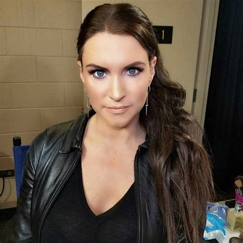 20 Stephanie Mcmahon Ideas Stephanie Mcmahon Wwe Stephanie Mcmahon