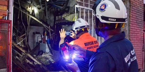 Temporal Em Porto Alegre Causa Desabamento Com Três Feridos No Centro