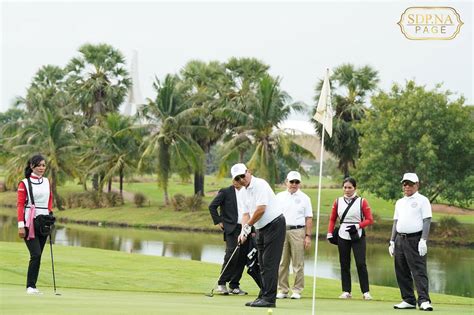 សម្តេចចក្រី ហេង សំរិន និងប្រធានសភាសមាជិកអាយប៉ា អញ្ជើញវាយហ្គោលមិត្តភាព