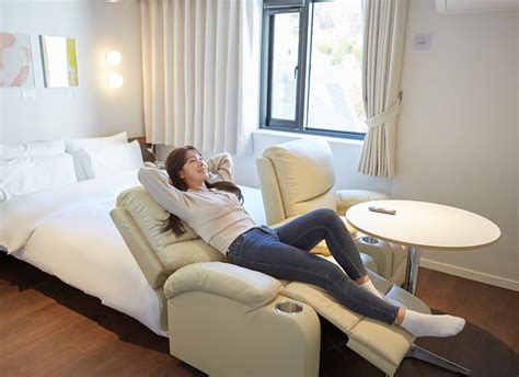 영화 리클라이너 더휴식 아늑호텔 부산 남포점