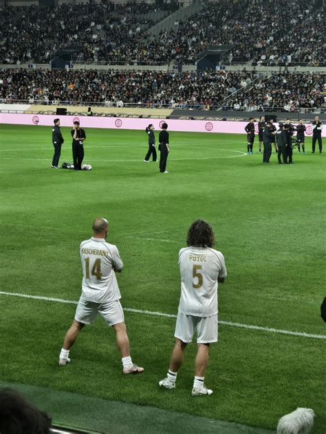 바르샤 수비라인업 몸푼다 유머 움짤 이슈 에펨코리아