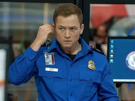 This Years Netflix Holiday Movies Ranked From Worst To Best