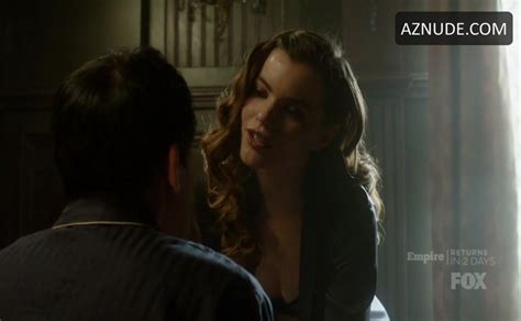 Kaley Ronayne Underwear Scene In Gotham Aznude