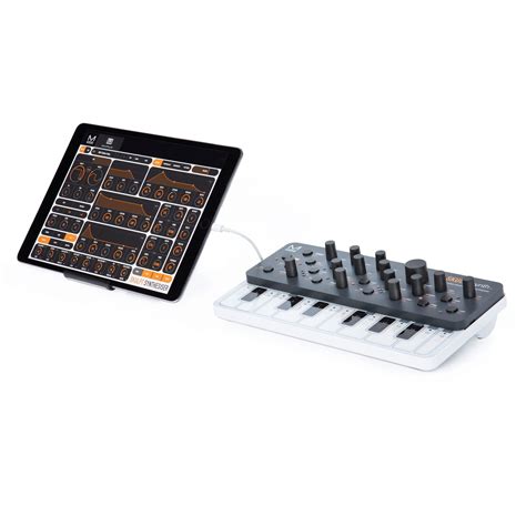Special Modal Electronics Skulpt Se 4 Voice Virtual Analog Synthesizer