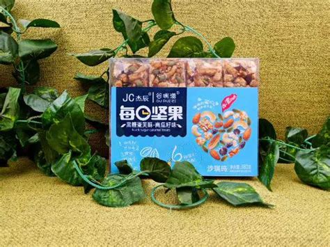 包邮每日坚果黑糖蛋芙酥沙琪玛380g巴旦木南瓜籽核桃味蛋芙酥 虎窝淘