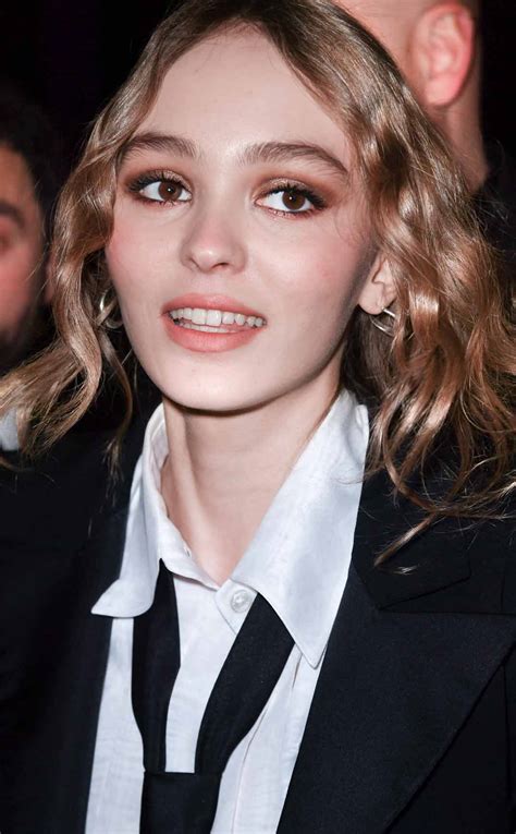 Lily Rose No Podría Negar Que Es Hija De Johnny Depp