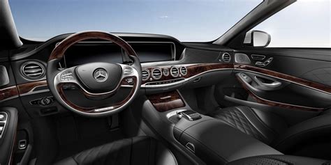 Mercedes Benz D Class Photo Gallery 3 11