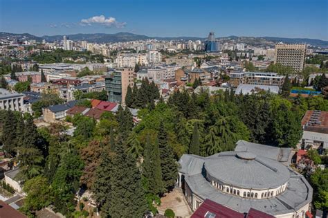 ილიას ბაღი Georgian Travel Guide