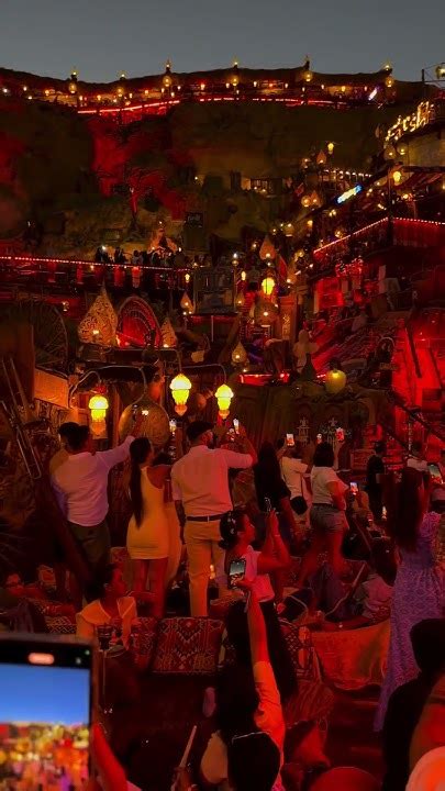 한 번은 꼭 가보고 싶은 알라딘 실사판 카페 Youtube