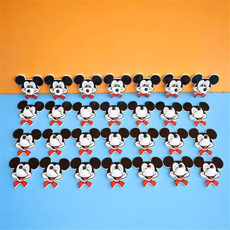Vintage 1980s Mickey Mouse Hooks Pineapple Retro