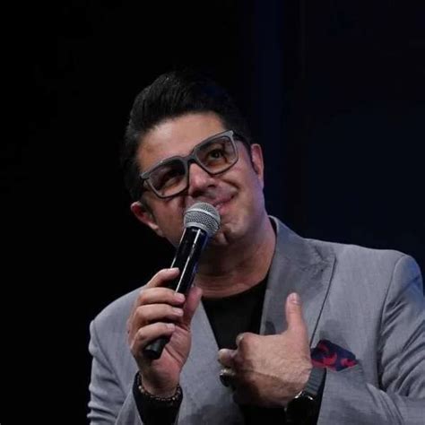 دانلود آهنگ حجت اشرف زاده برای شانه هایت با لینک مستقیم Mp3