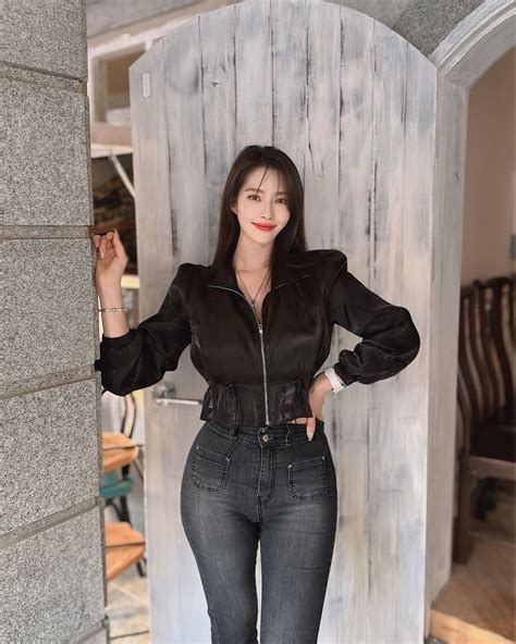 💜 셩이그램 안녕첫줄 해가지면 날씨가 이젠 제법 선선해지는듯☺ 가을이 빨리 왔으면😍 다들 행복한 주말 보내세요~🤍 주말